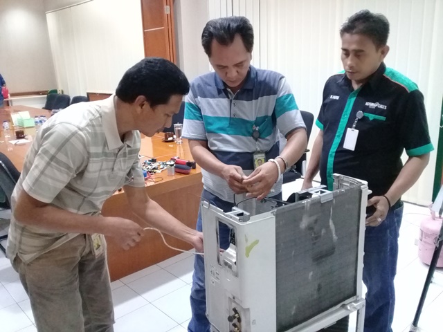 Kursus service ac - Penta Smart - Teknik Pendingin dan Tata Udara